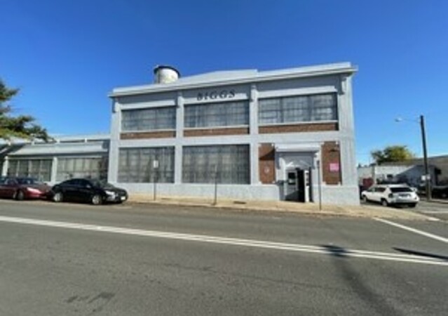 Richmond, VA Apartments | Thalhimer RVA Rentals | Residents